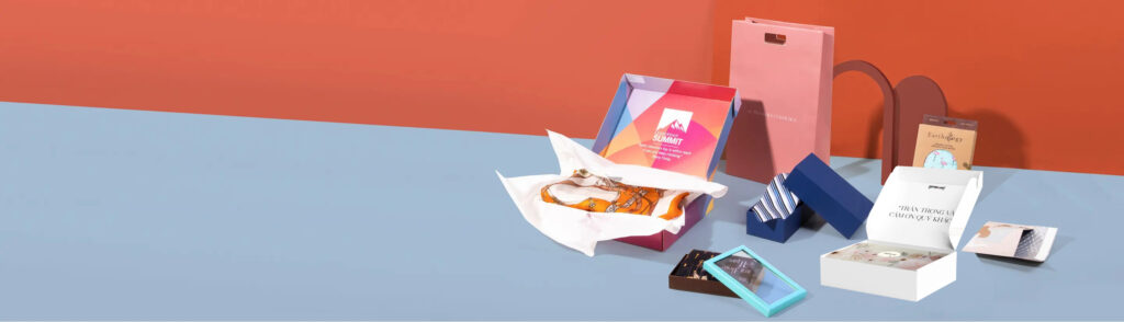 Custom Fashion Apparel Boxes